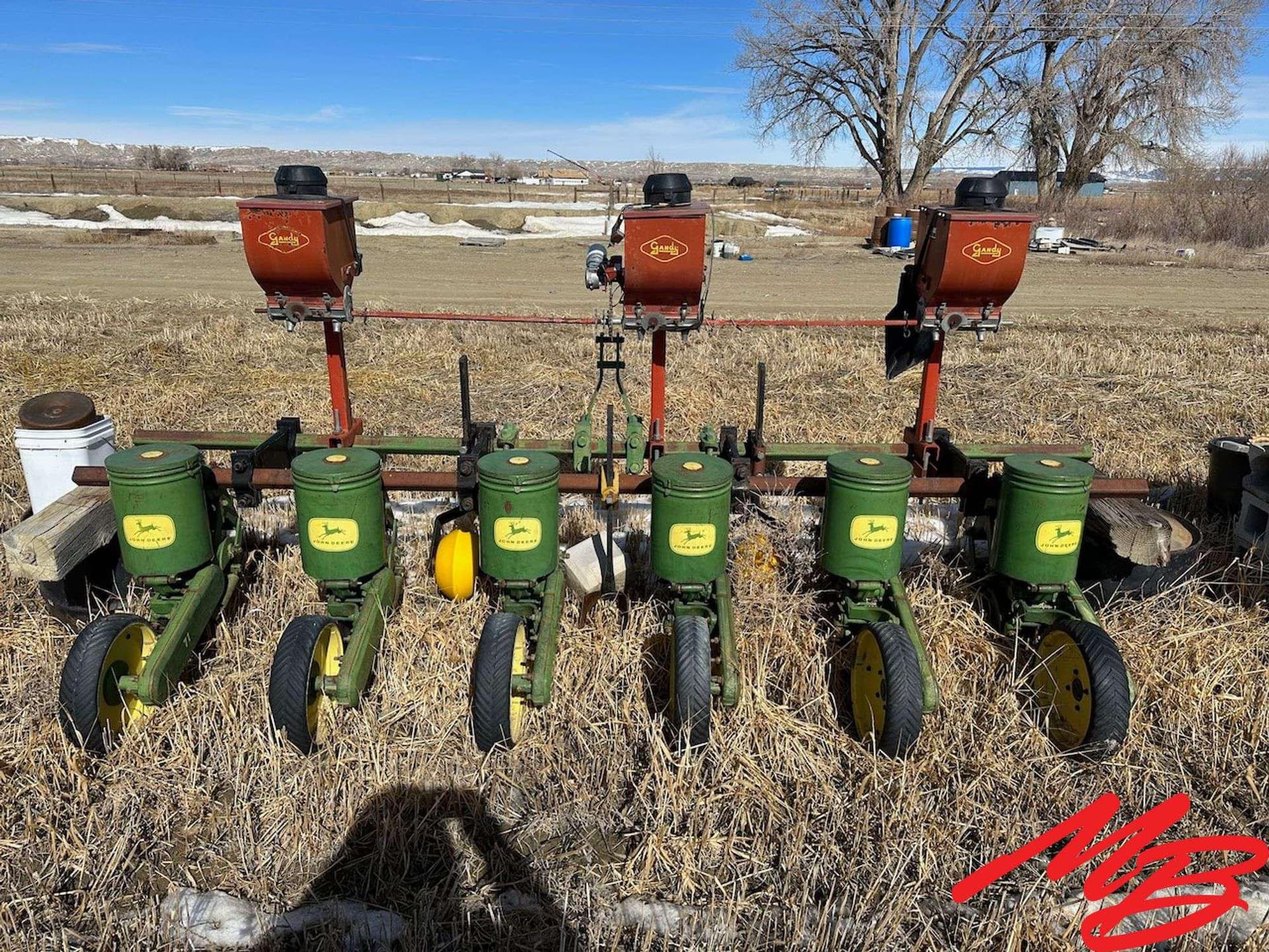 Tractor Zoom - John Deere 569