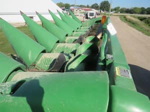 John Deere 608C Harvesting For Sale with 8 Rows | Tractor Zoom