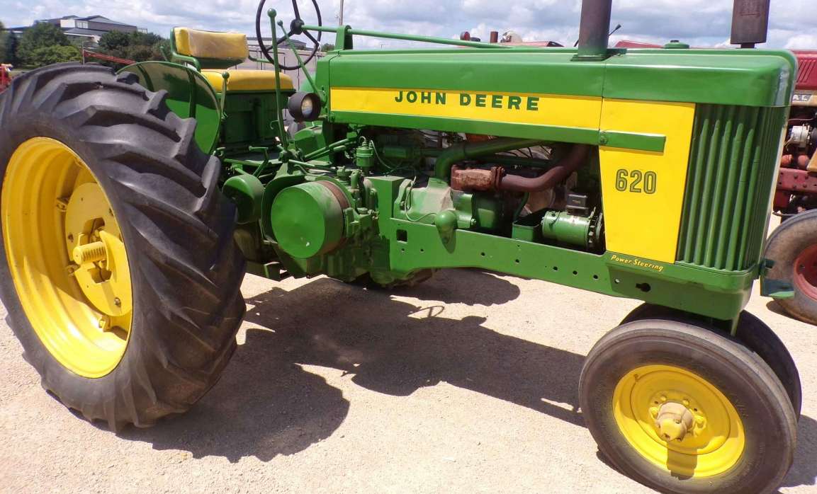 SOLD - John Deere 620 Lot No. e8a927d8-175f-11ed-9544-0246304ce823 ...