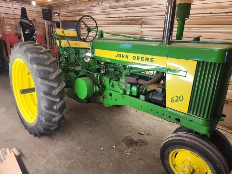 SOLD - John Deere 620 Tractors 40 to 99 HP | Tractor Zoom