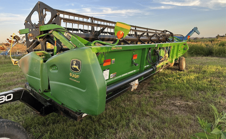 John Deere 630F Harvesting Headers - Platform for Sale | Tractor Zoom
