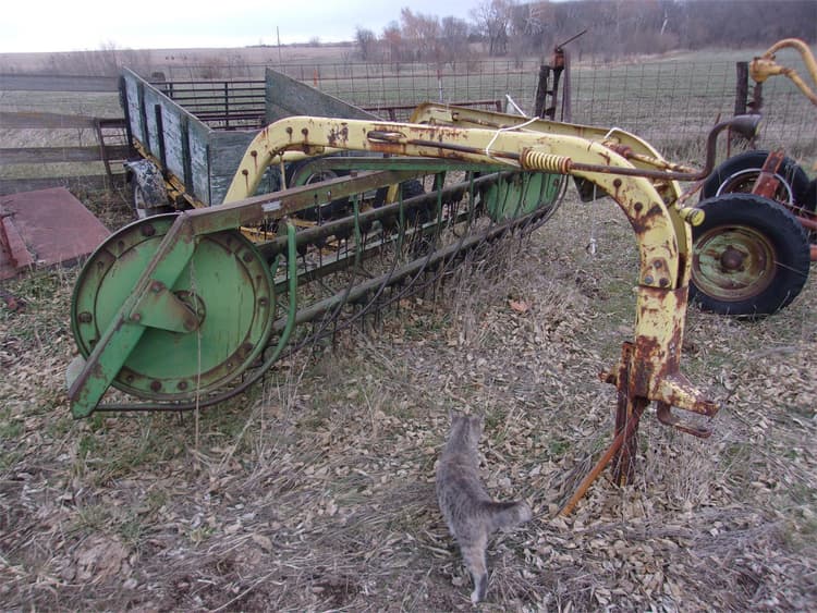 John Deere 640 Hay and Forage Hay - Rakes/Tedders for Sale | Tractor Zoom