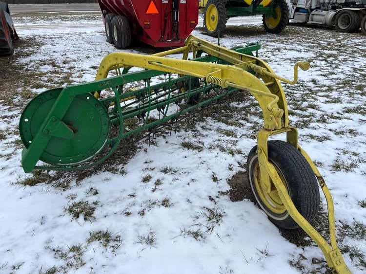 John Deere 640 Hay and Forage Hay - Rakes/Tedders for Sale | Tractor Zoom