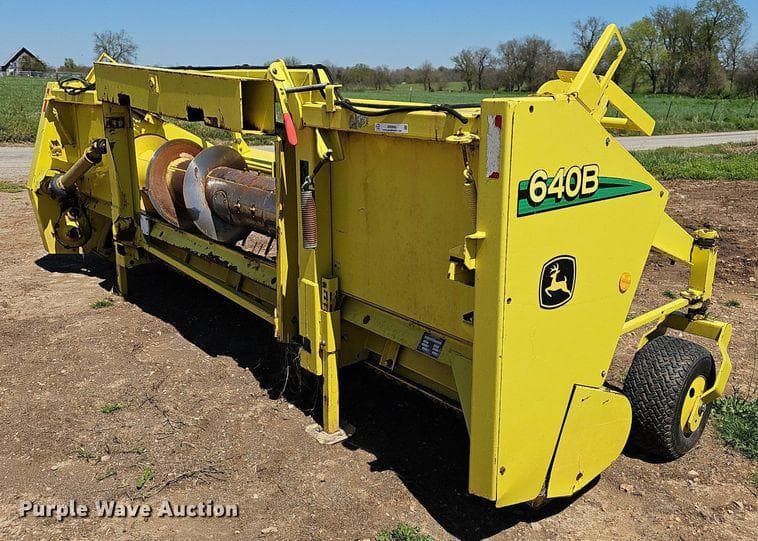 John Deere 640B Harvesting Headers - Forage for Sale | Tractor Zoom