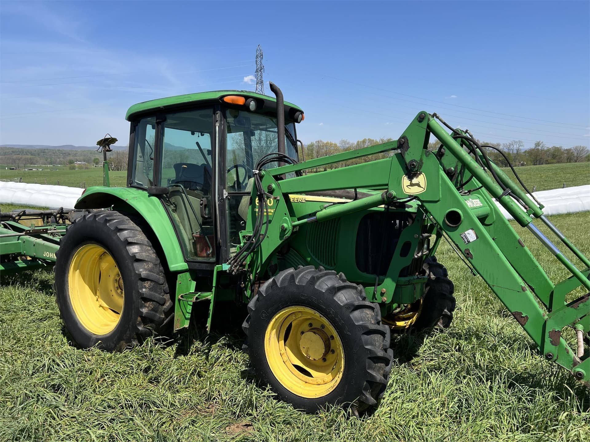 John Deere 6415 Tractors 100 to 174 HP for Sale | Tractor Zoom
