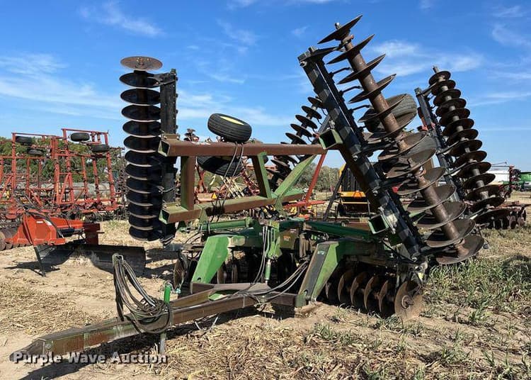 SOLD - John Deere 650 Tillage Disks | Tractor Zoom
