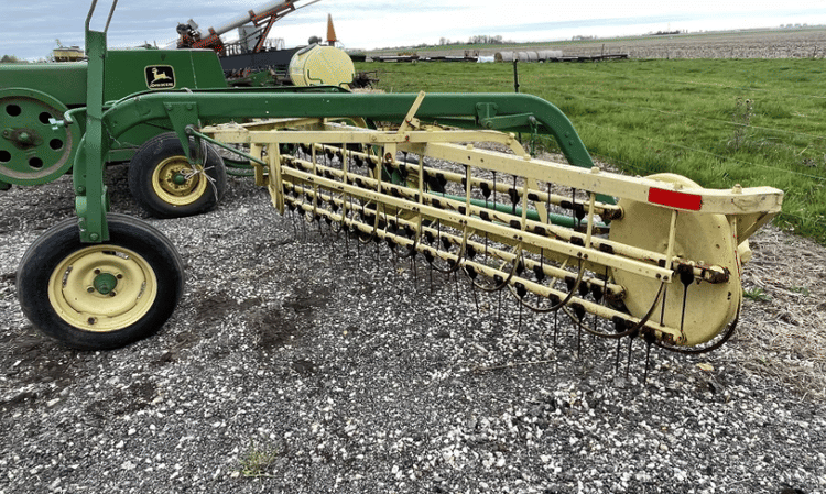 John Deere 660 Hay and Forage Hay - Rakes/Tedders for Sale | Tractor Zoom