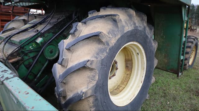 John Deere 6620 Lot No. 5907 Combines For Sale with --- Hrs | Tractor Zoom