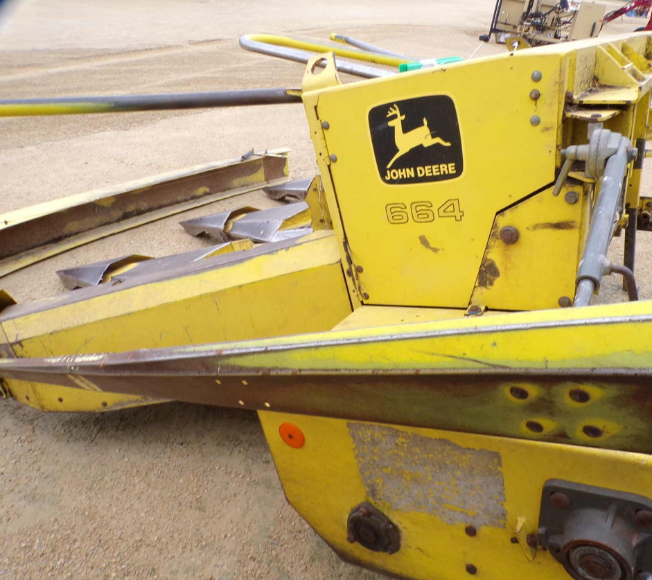 SOLD - John Deere 664 Harvesting Headers - Row Crop | Tractor Zoom