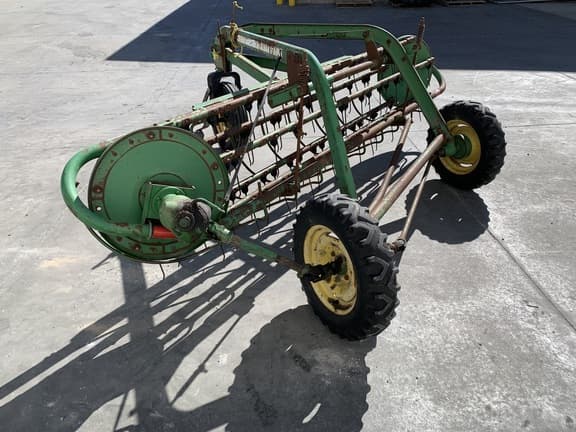 John Deere 672 Hay and Forage Hay - Rakes/Tedders for Sale | Tractor Zoom