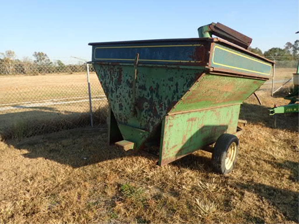 John Deere 68 Hay and Forage Grinders/Mixers for Sale | Tractor Zoom