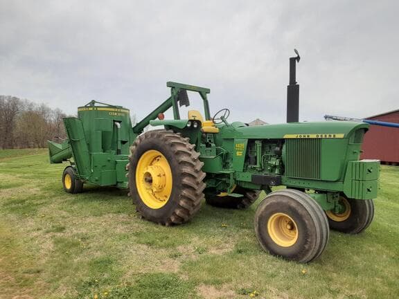John Deere 700 Hay and Forage Grinders/Mixers for Sale | Tractor Zoom