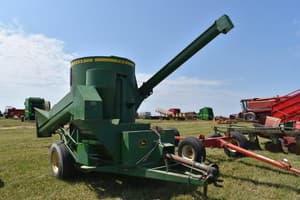 John Deere 700 Lot No. 74 Hay and Forage For Sale | Tractor Zoom