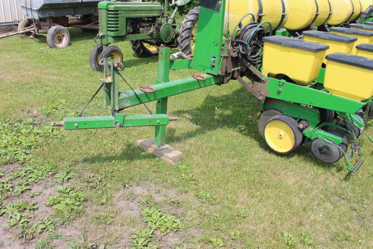 John Deere 7000 Planting Planters for Sale | Tractor Zoom