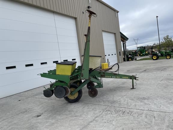 John Deere 7000 Planting Planters for Sale | Tractor Zoom