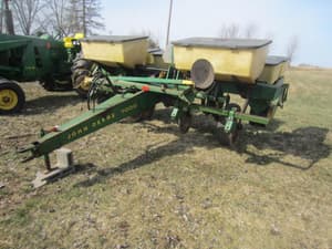 SOLD - John Deere 7000 4 Row Planter Planting with 4 Rows | Tractor Zoom