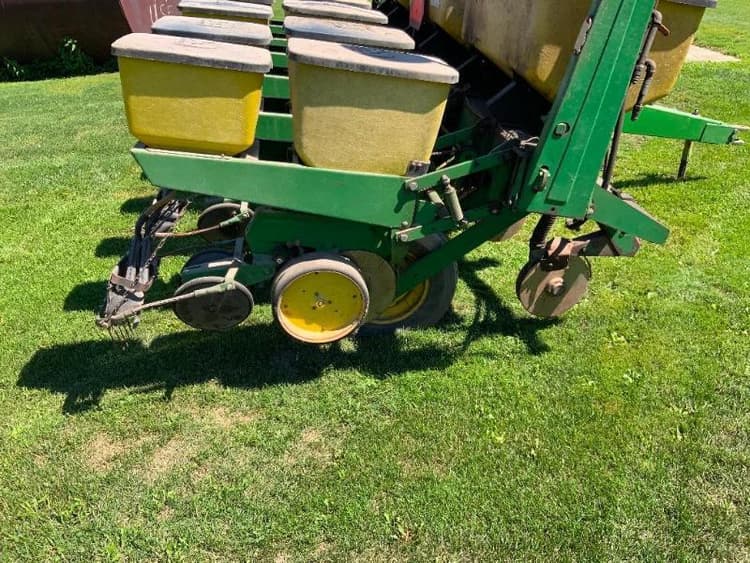 John Deere 7000 Planting Planters for Sale | Tractor Zoom