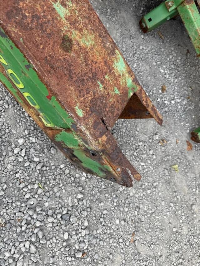 John Deere 7000 Lot No. 1563 Planting For Sale with 6 Rows | Tractor Zoom