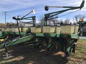 SOLD - John Deere 7000 Planting with --- Rows | Tractor Zoom