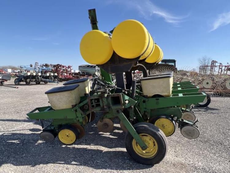John Deere 7000 Planting Planters for Sale | Tractor Zoom