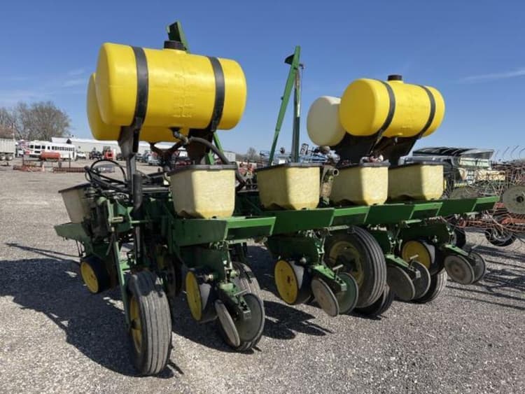 John Deere 7000 Planting Planters for Sale | Tractor Zoom