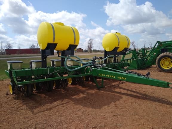 John Deere 7000 Planting Planters for Sale | Tractor Zoom