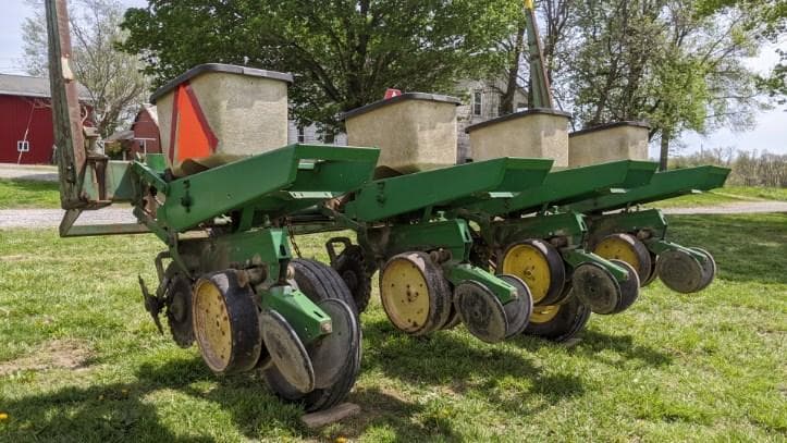 John Deere 7000 Planting Planters for Sale | Tractor Zoom