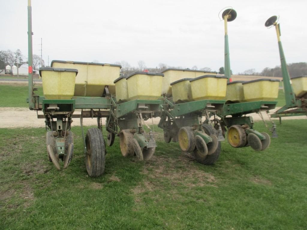 John Deere 7000 Planting Planters for Sale | Tractor Zoom
