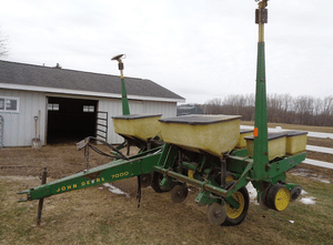 SOLD - John Deere 7000 Planting with 4 Rows | Tractor Zoom