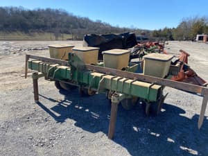 SOLD - JOHN DEERE 7000 FOUR ROW PLANTER Planting with 4 Rows | Tractor Zoom