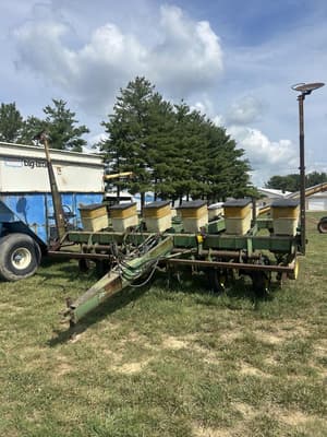 SOLD - John Deere 7000 Lot No. 84 Planting with 6 Rows | Tractor Zoom