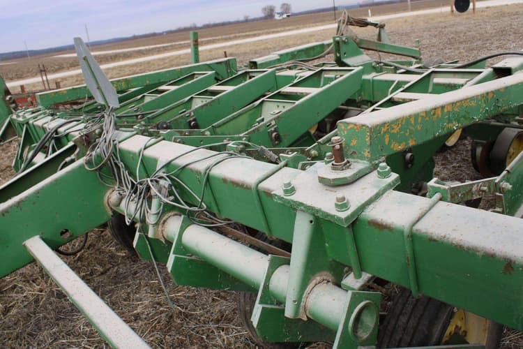 John Deere 7000 Planting Planters for Sale | Tractor Zoom