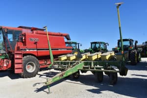 SOLD - John Deere 7000 Lot No. 2101 Planting with 6 Rows | Tractor Zoom