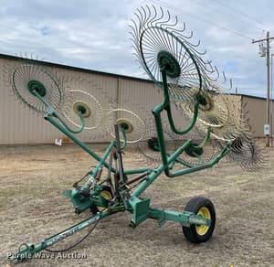 SOLD - John Deere 702 hay rake Hay and Forage with 14 ft | Tractor Zoom
