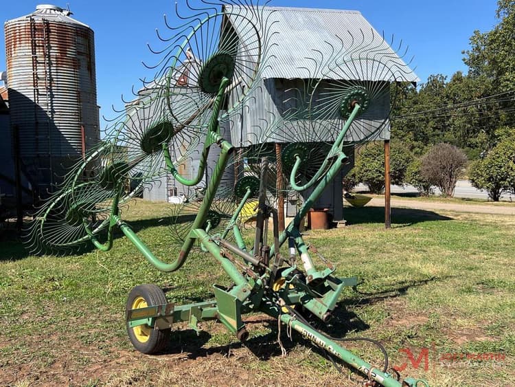 SOLD - John Deere 702 Hay and Forage Hay - Rakes/Tedders | Tractor Zoom