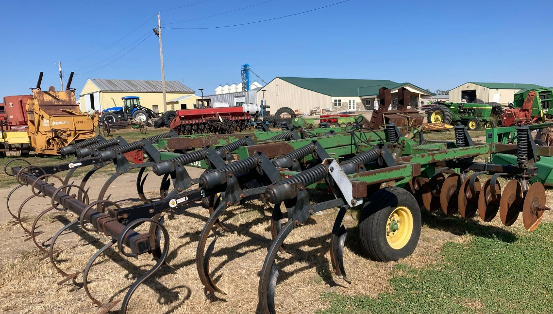 SOLD - John Deere 714 Tillage with 20 ft | Tractor Zoom