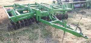 SOLD - John Deere 714 disk ripper Tillage with 17.67 ft | Tractor Zoom
