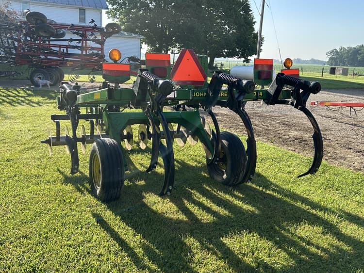 John Deere 714 Tillage Disk Rippers for Sale | Tractor Zoom