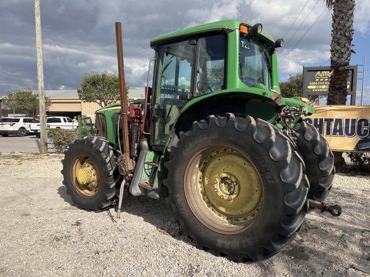 John Deere 7220 Tractors 100 to 174 HP for Sale | Tractor Zoom