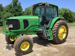 SOLD - John Deere 7220 Lot No. 7200 Tractors with 7,168 Hrs | Tractor Zoom