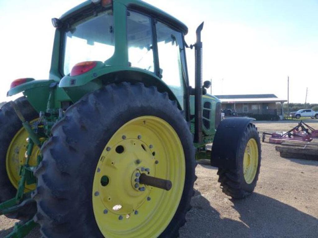 John Deere 7230 Tractors 100 to 174 HP for Sale | Tractor Zoom