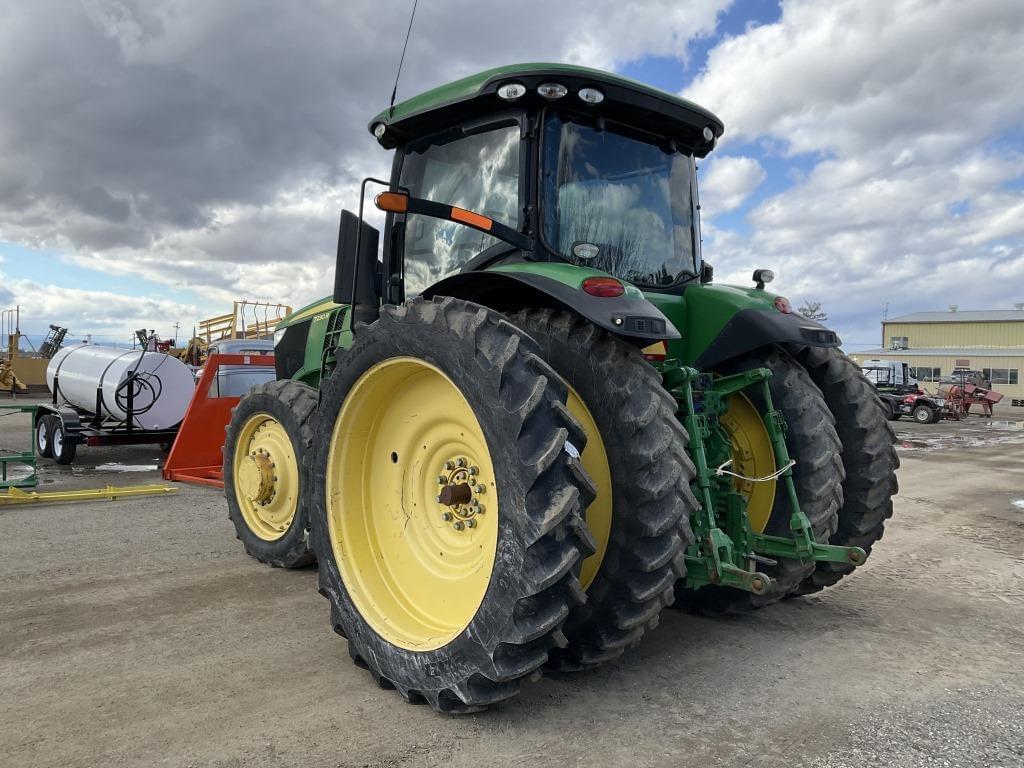 Tractor Zoom - John Deere 7230R