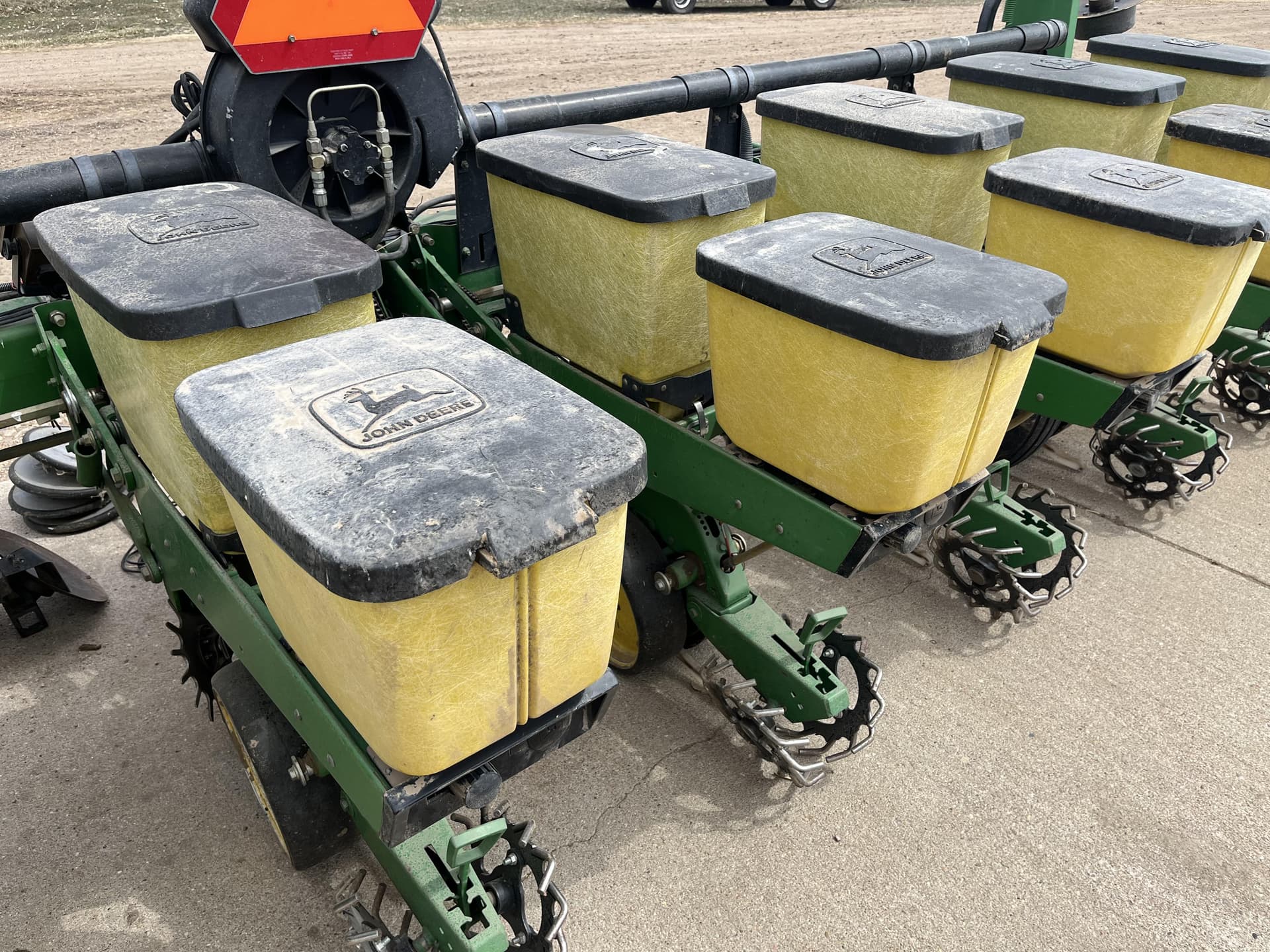 John Deere 7300 Planting Planters for Sale | Tractor Zoom