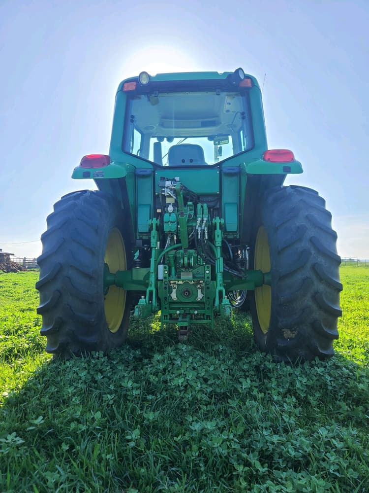 John Deere 7320 Tractors 100 to 174 HP for Sale | Tractor Zoom
