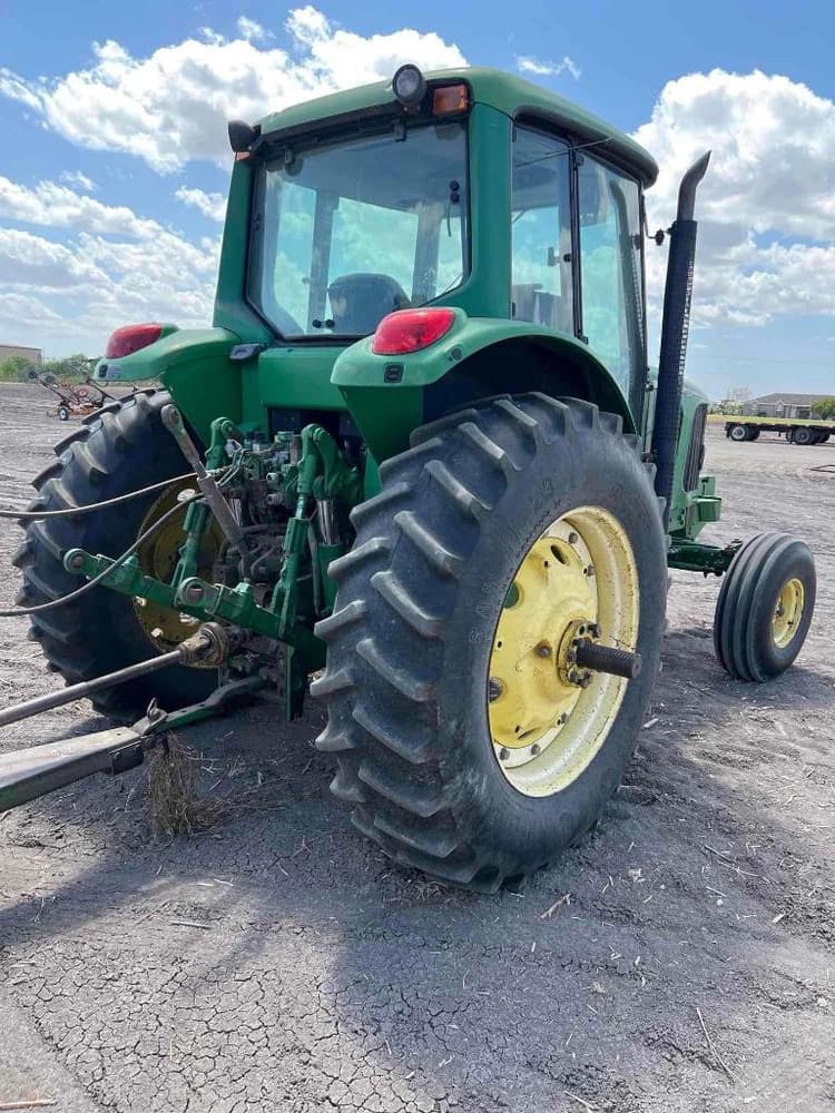 John Deere 7320 Tractors 100 to 174 HP for Sale | Tractor Zoom