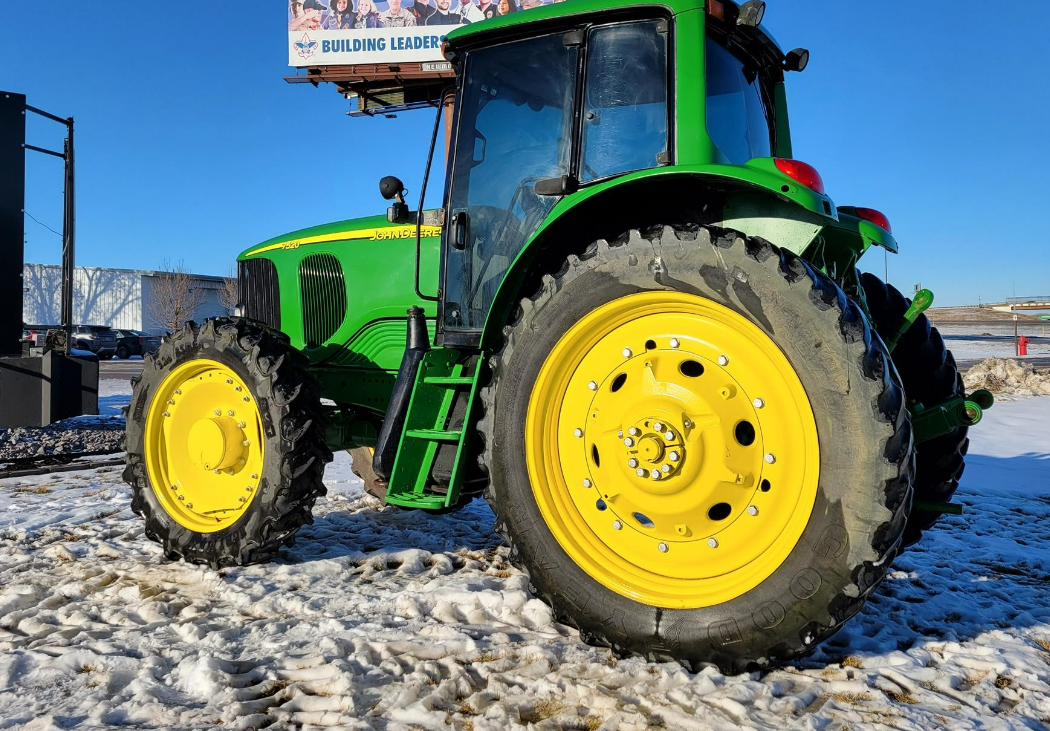 John Deere 7520 Tractors 100 to 174 HP for Sale | Tractor Zoom