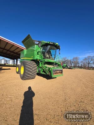 SOLD - John Deere S780 Lot No. 186 Combines with 553 Hrs | Tractor Zoom