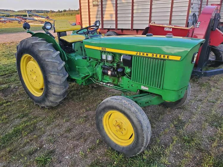 SOLD - John Deere 820 Tractors Less than 40 HP | Tractor Zoom