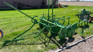 SOLD - John Deere 820 Lister Cultivator Lot No. 7759 Tillage | Tractor Zoom