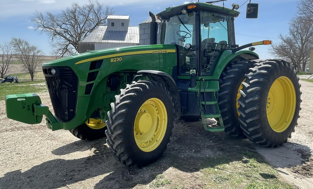 SOLD - John Deere 8230 Lot No. 62657cae-0f66-11ed-9544-0246304ce823 ...